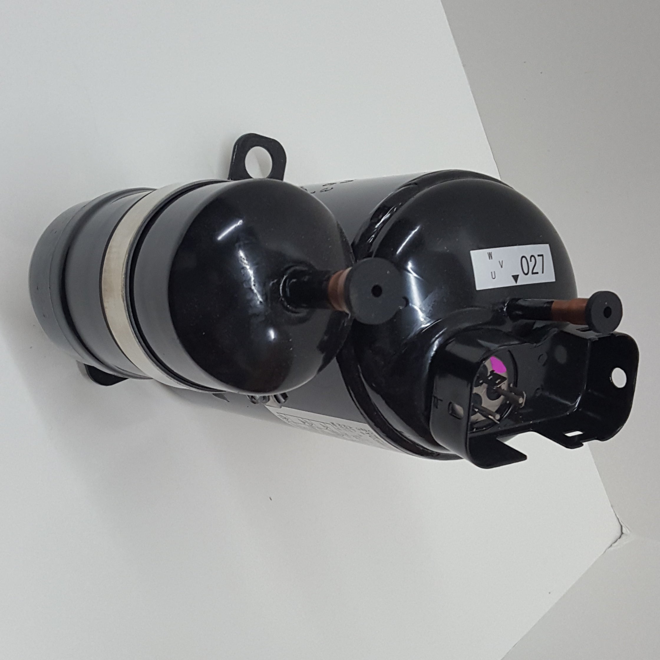 SB-2YC36EXD Daikin Compressor — Pollard CNC Spares Ltd