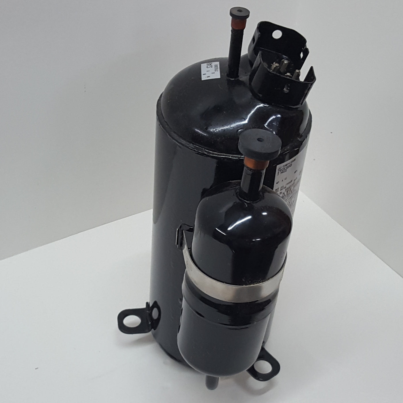 SB-2YC63BXD Daikin Compressor — Pollard CNC Spares Ltd